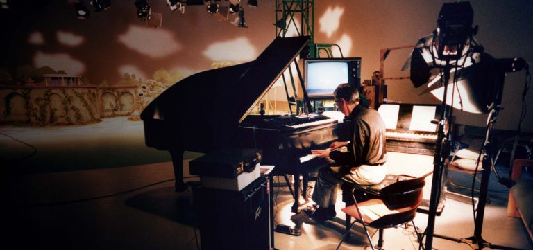 The Music - Mister Rogers' Neighborhood