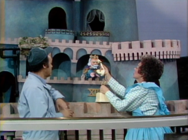 Miss Paulificate / Audrey Roth - Mister Rogers' Neighborhood