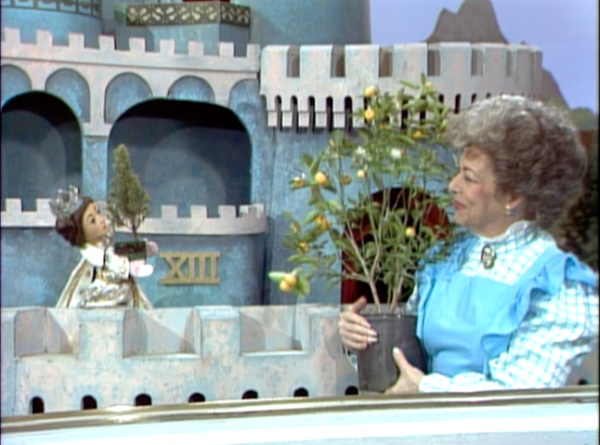Miss Paulificate / Audrey Roth - Mister Rogers' Neighborhood